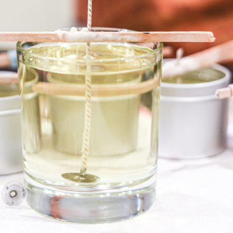 Last minute recipe to make natural beeswax candle - The Secrets of ...